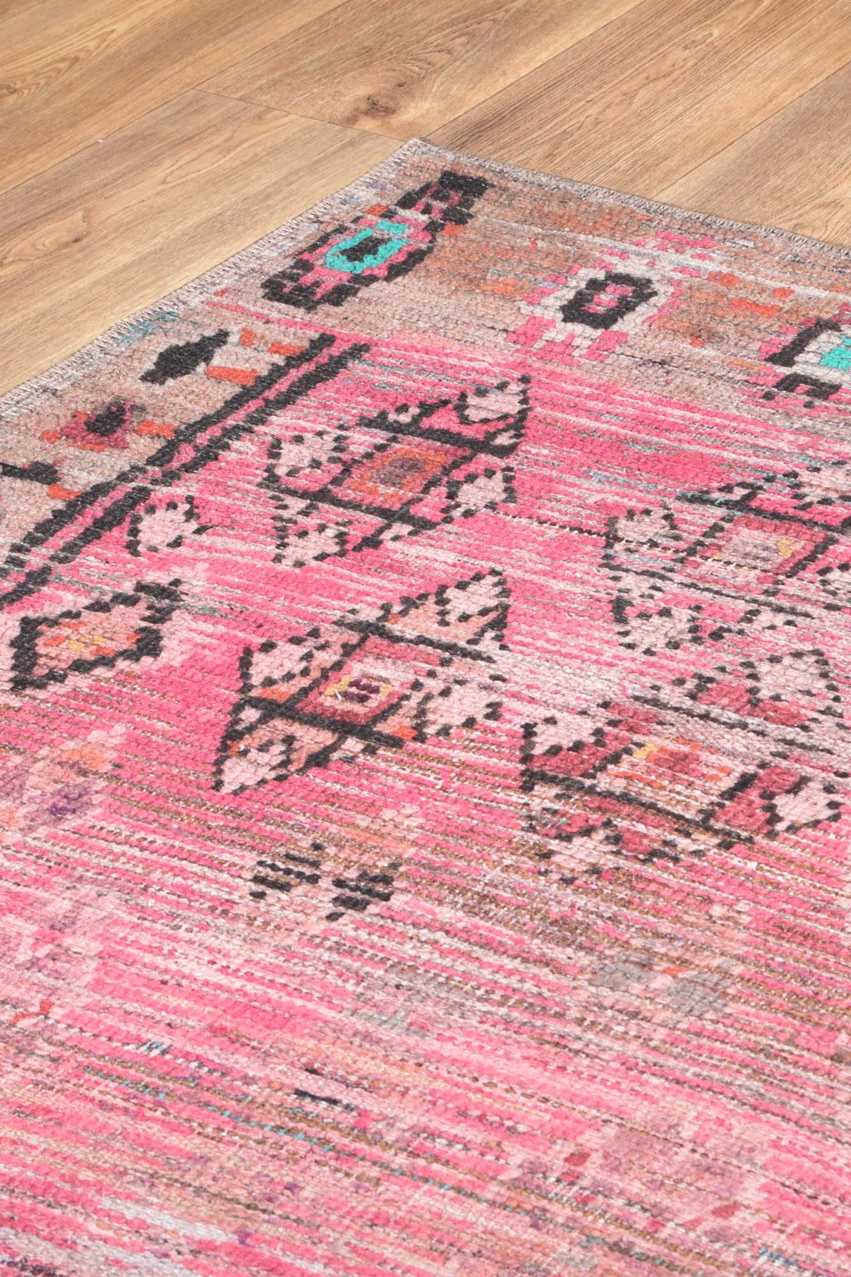 Vintage Chaima Tribal Rose Rug – The Rug Collective™